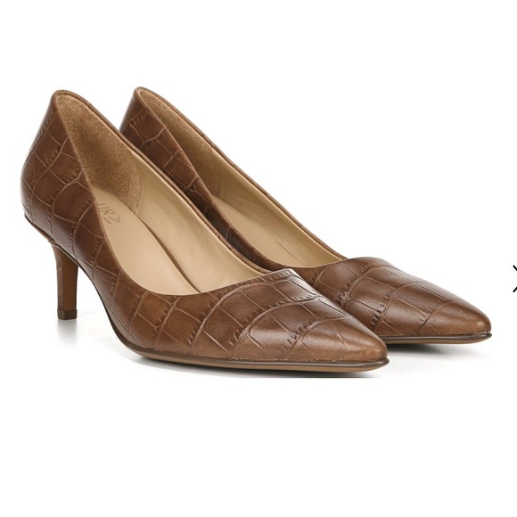 Naturalizer | Shoes | Naturalizer Heels Pumps Everly Pump In Banana ...